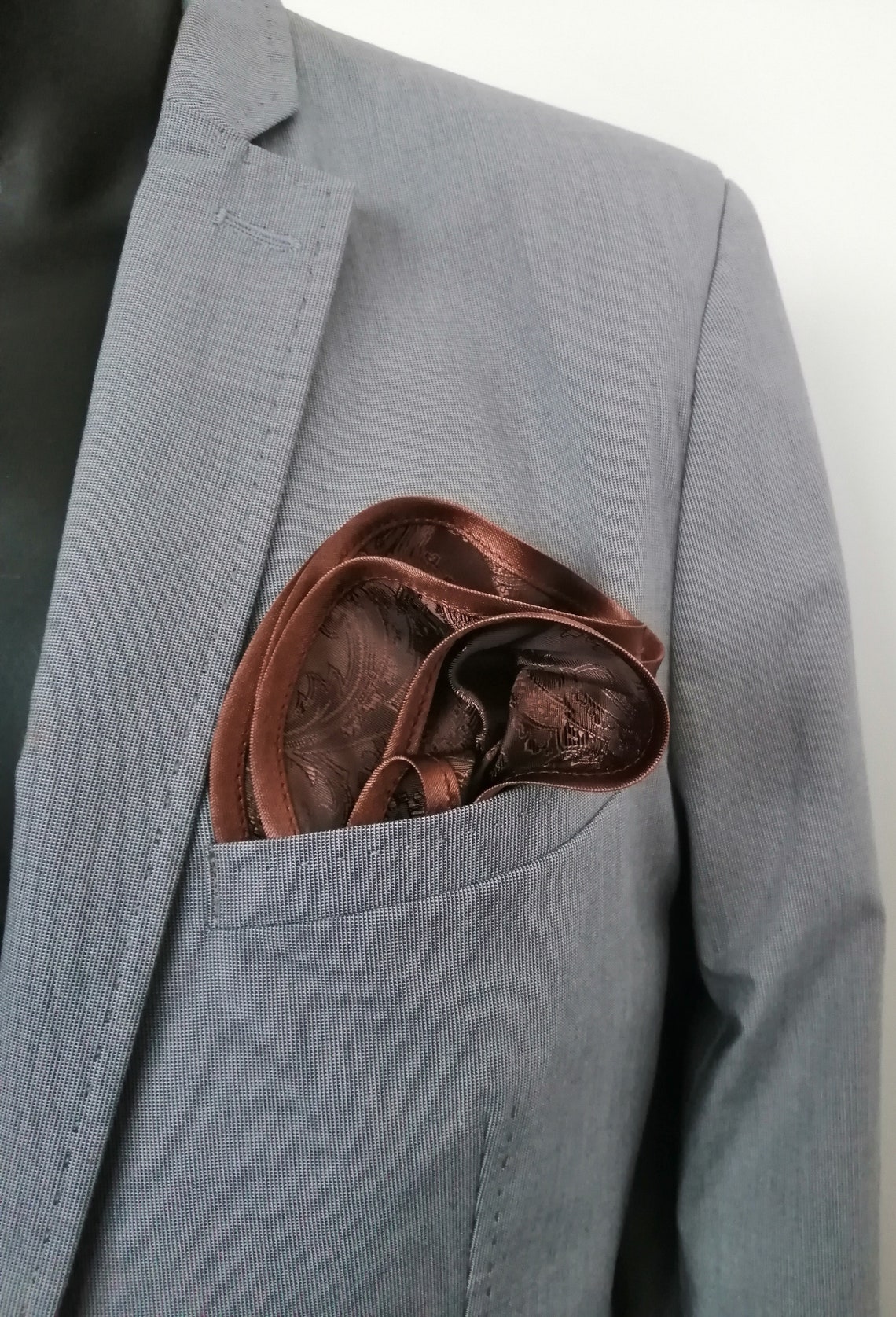 Formal Pocket Square, Round Handkerchief, Edge Border Handkerchief ...