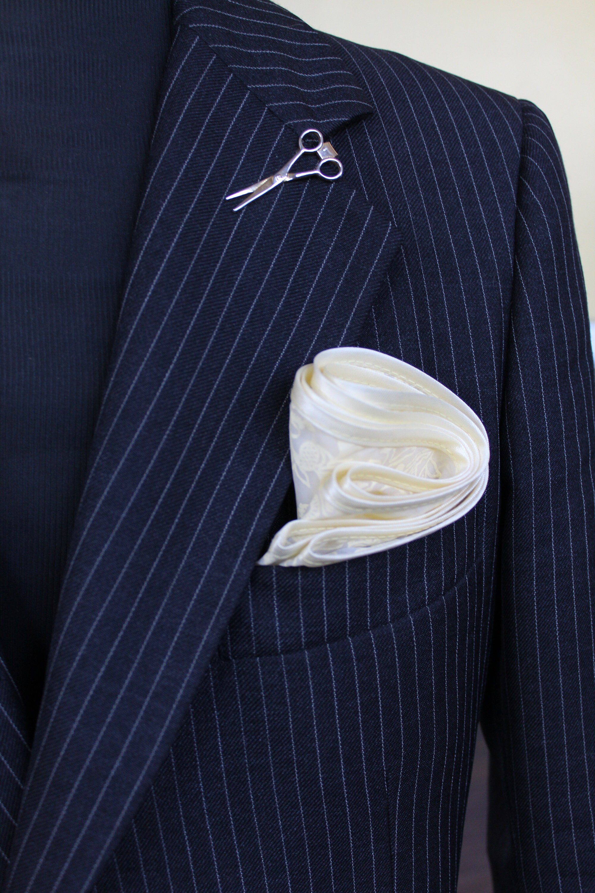 Custom Pocket Square, Round Handkerchief, Formal Edge Border ...