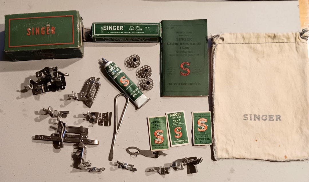 Vintage Singer Model 15-90 Attachment Box, Accessories, Manual and Felt ...