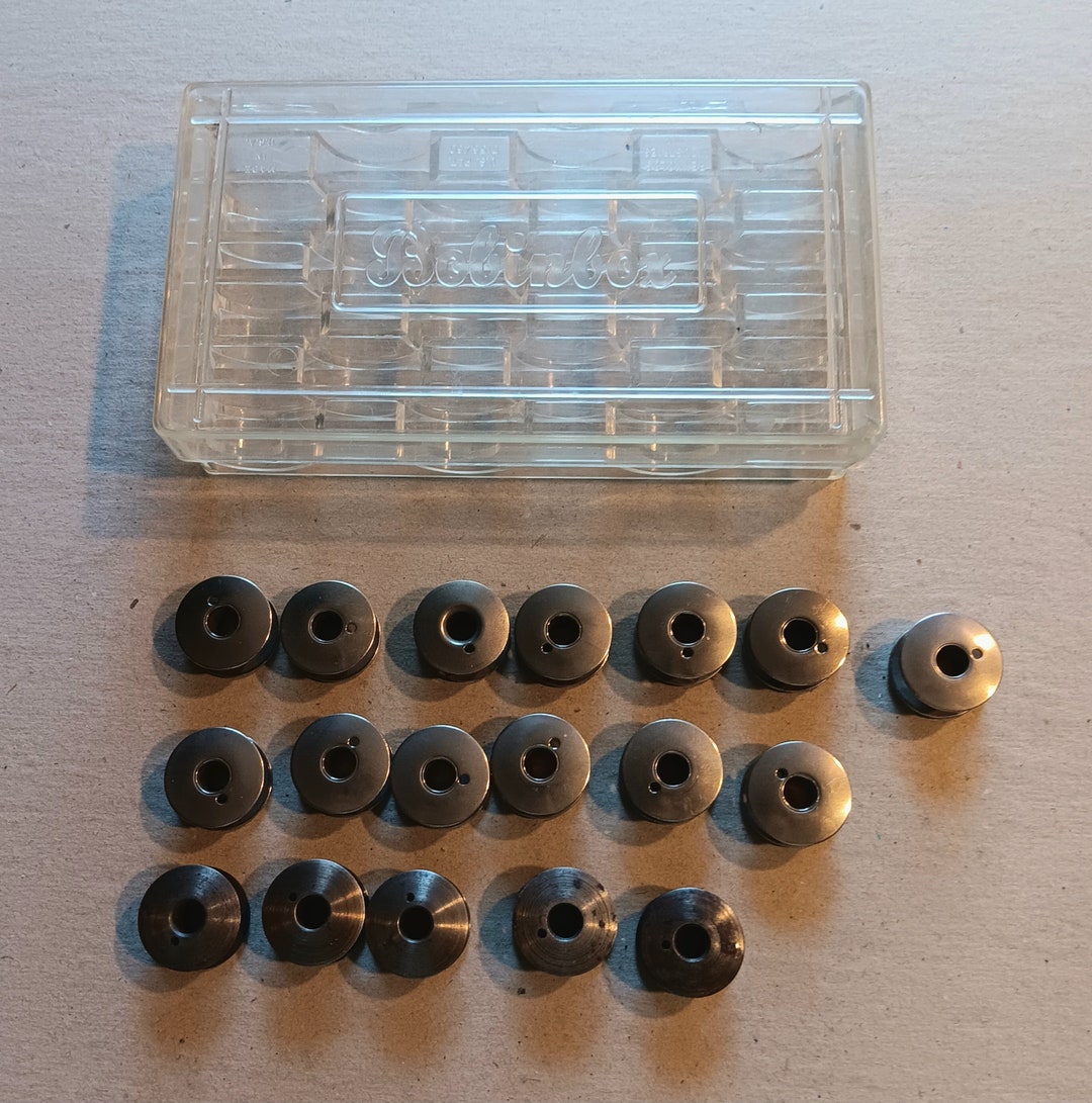 18 Vintage Singer Sewing Machine Class 66 Bobbins Vintage, One Hole, 5 ...