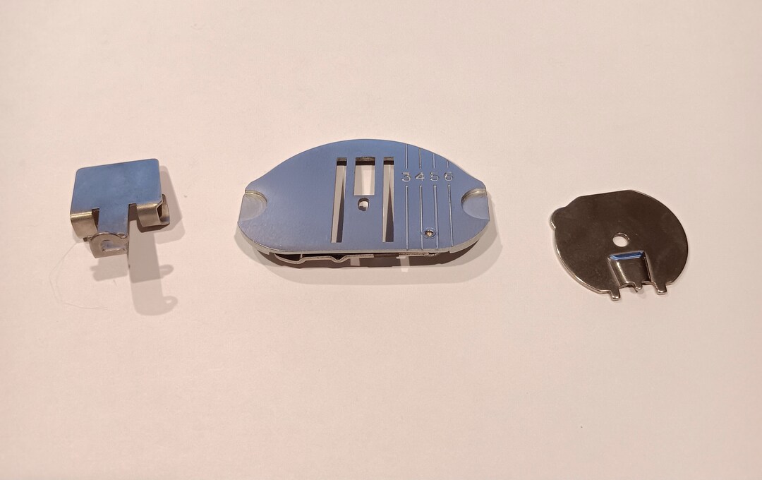 Vintage Singer Chainstitch Set, Plate 21913, Bobbin Cover 21906 ...