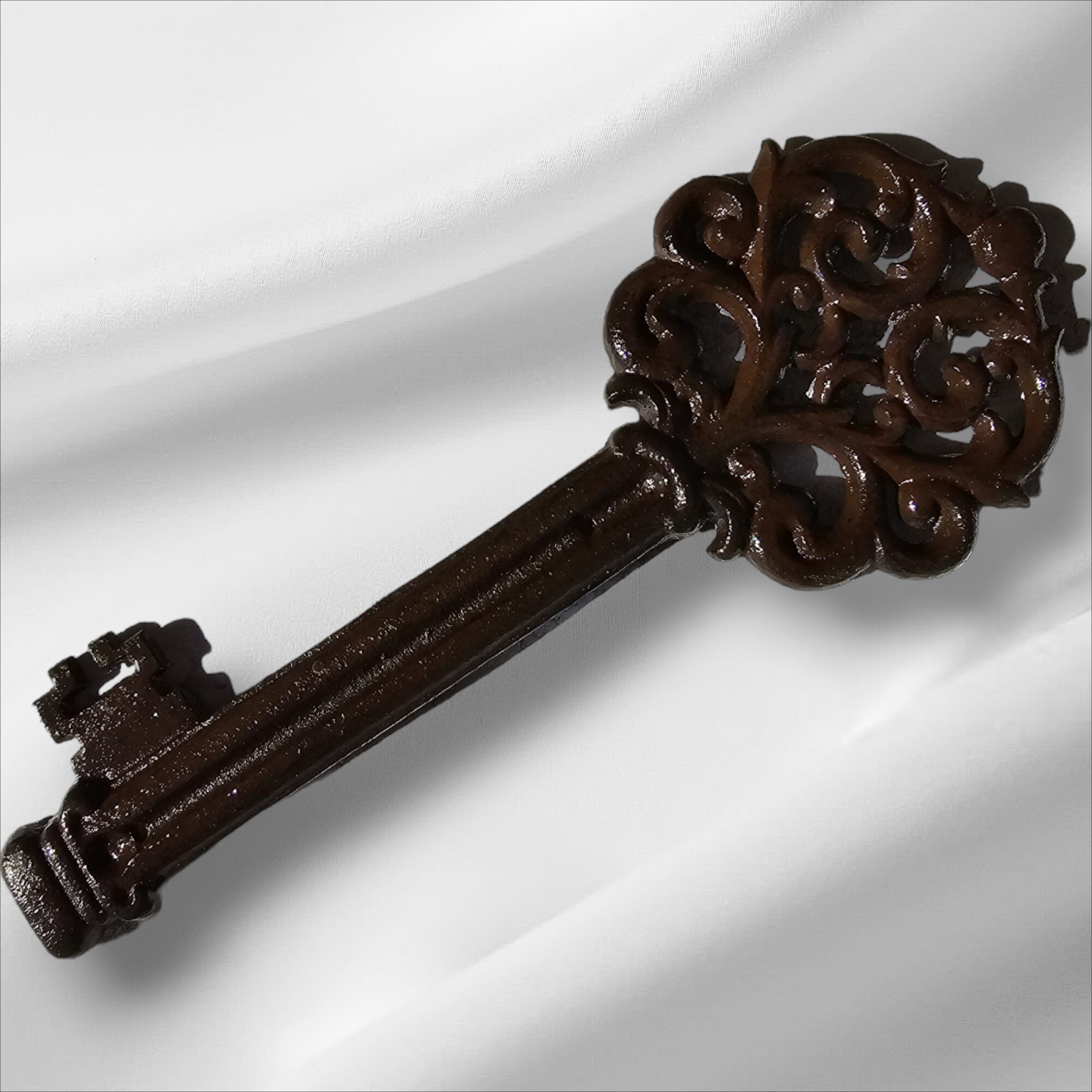 Vintage Large Cast Iron Decorative Skeleton Key 10" Wall Decoration - Etsy