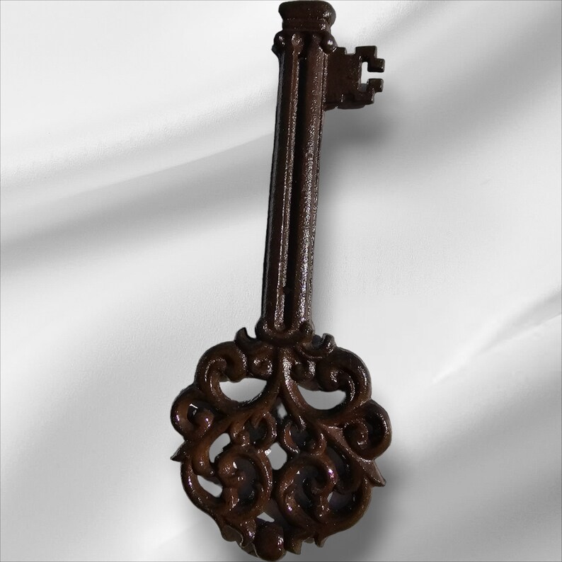 Vintage Large Cast Iron Decorative Skeleton Key 10" Wall Decoration - Etsy