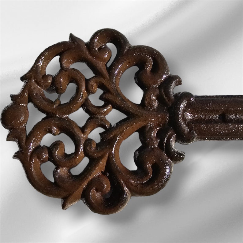 Vintage Large Cast Iron Decorative Skeleton Key 10" Wall Decoration - Etsy