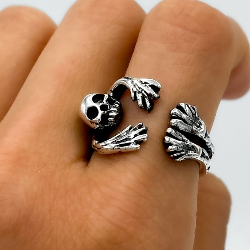 Gothic Ring - Etsy