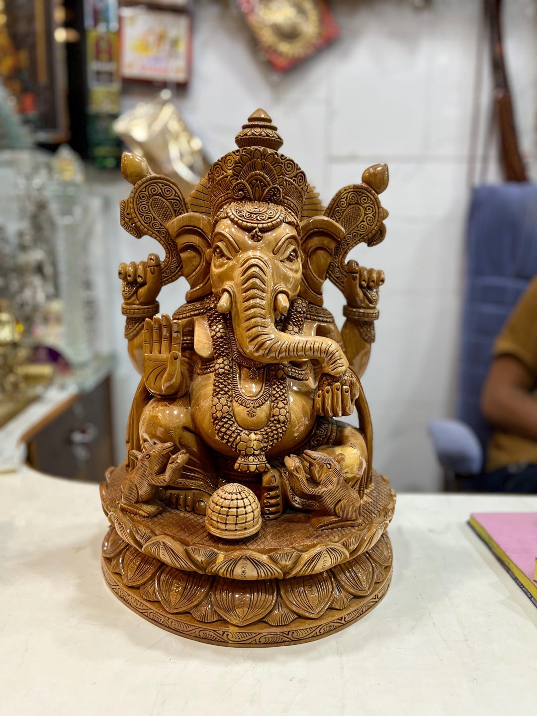 Wooden Lord Ganpati Statue - Vinayaka Idol - Bhagwan Ganesh Sculpture ...