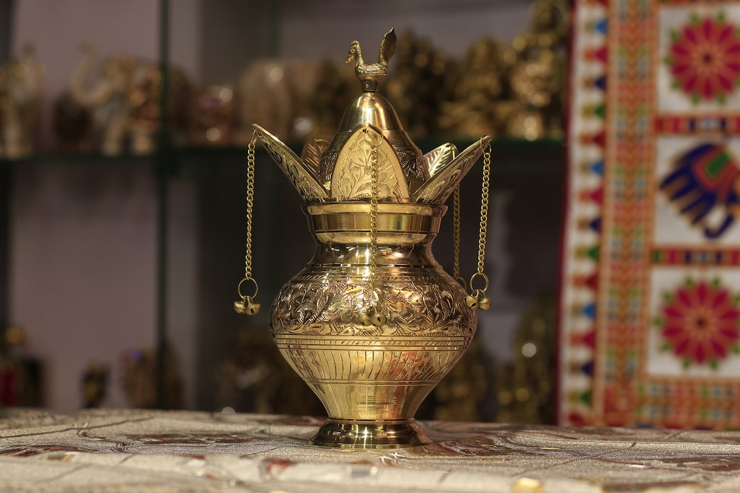 Brass Coconut Kalash | Hindu Pooja Shreefal Loti | Traditional Indian ...