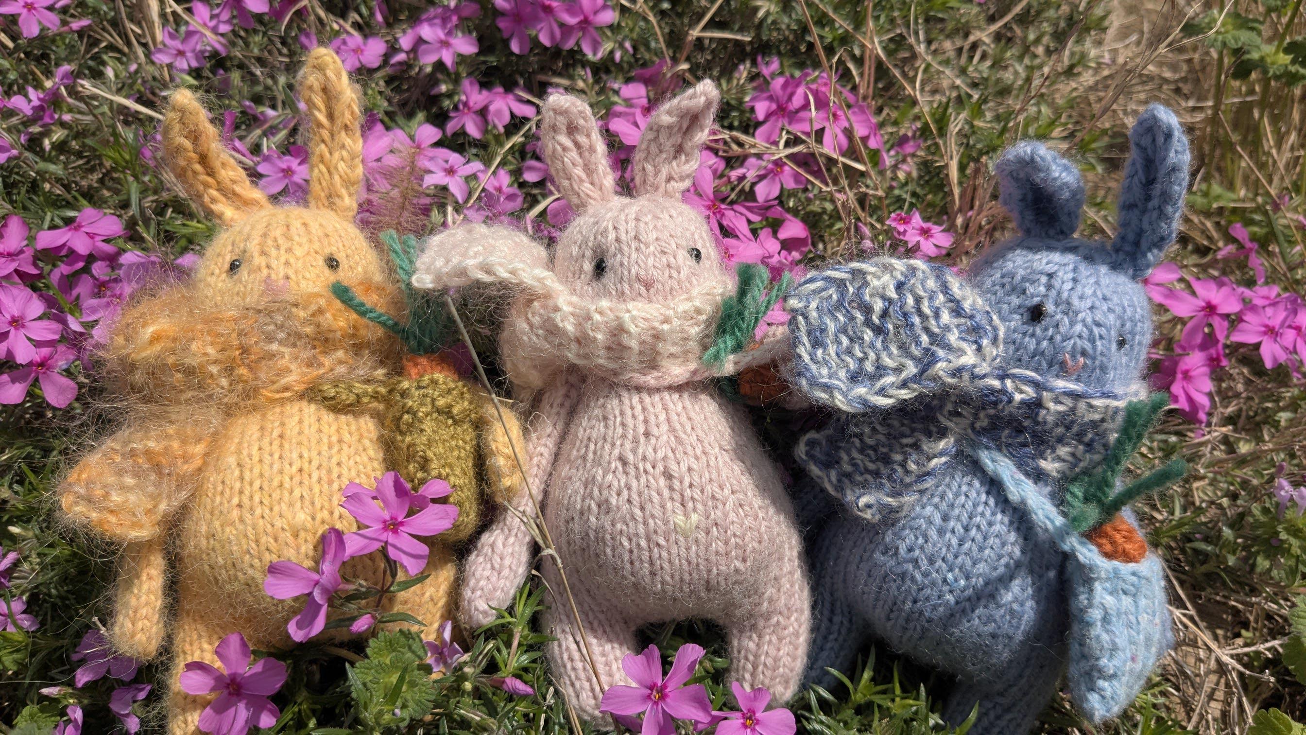 Mummy Bunny Rabbit Knitting Patttern, Mum to Be Gift, Baby Reveal Gift ...