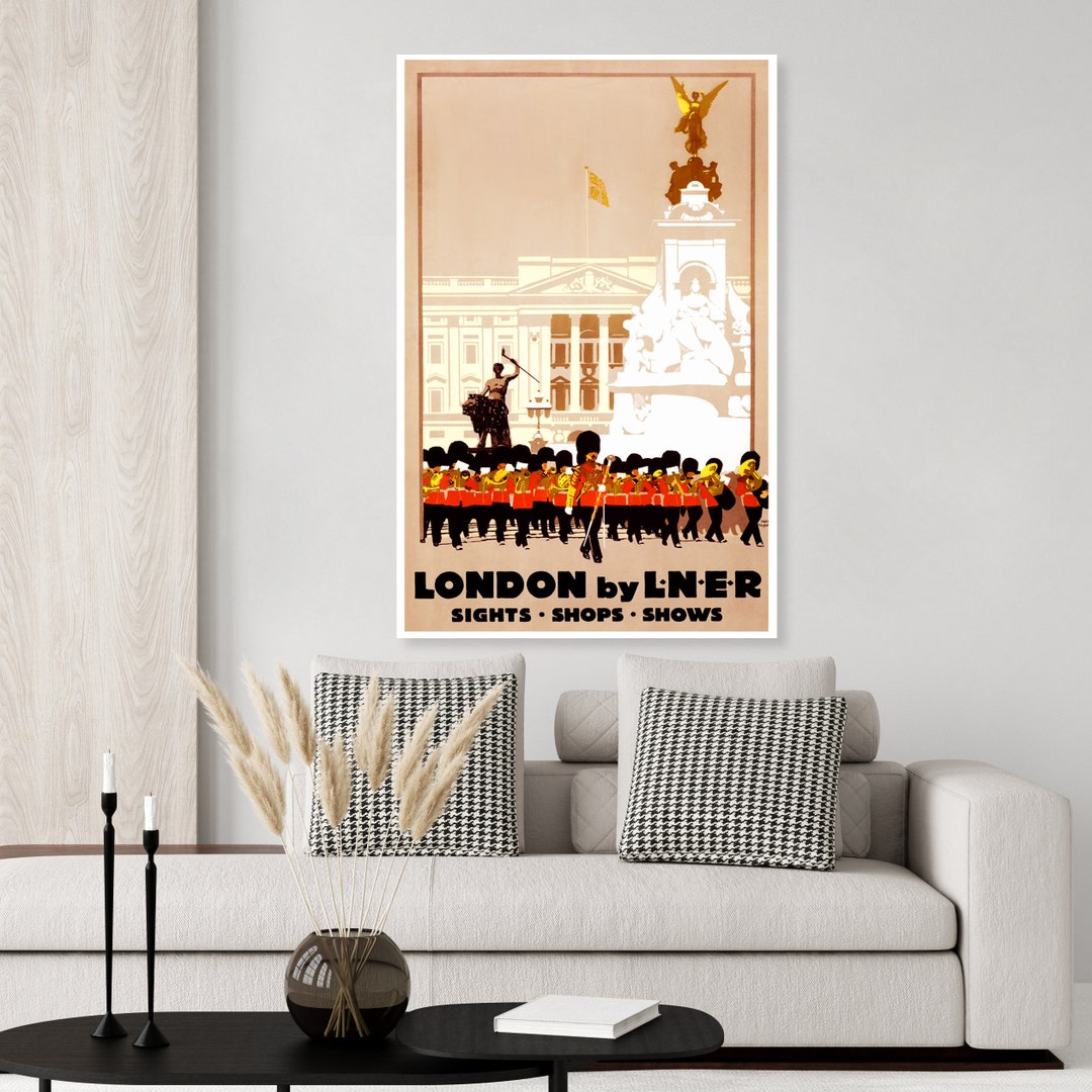 London Royal Guard LNER Railway Vintage Travel Poster - Etsy