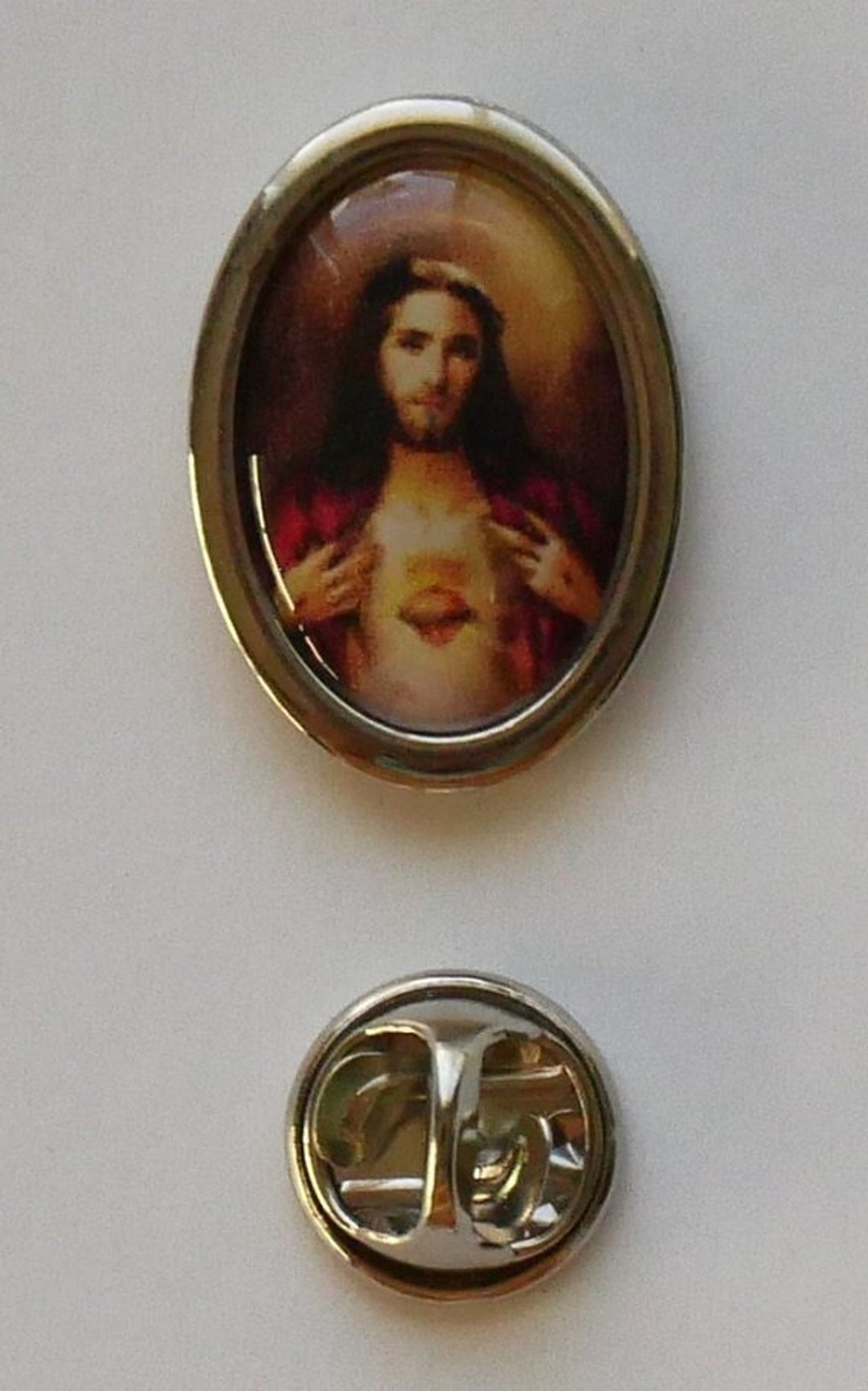 Sacred Heart of Jesus 7/8 X 5/8 Oval Lapel Pin - Etsy