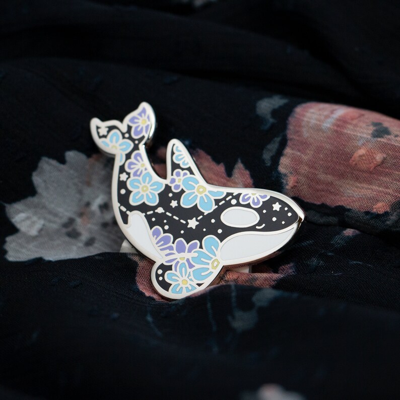 Forget-Me-Not Orca Hard Enamel Pin | Etsy