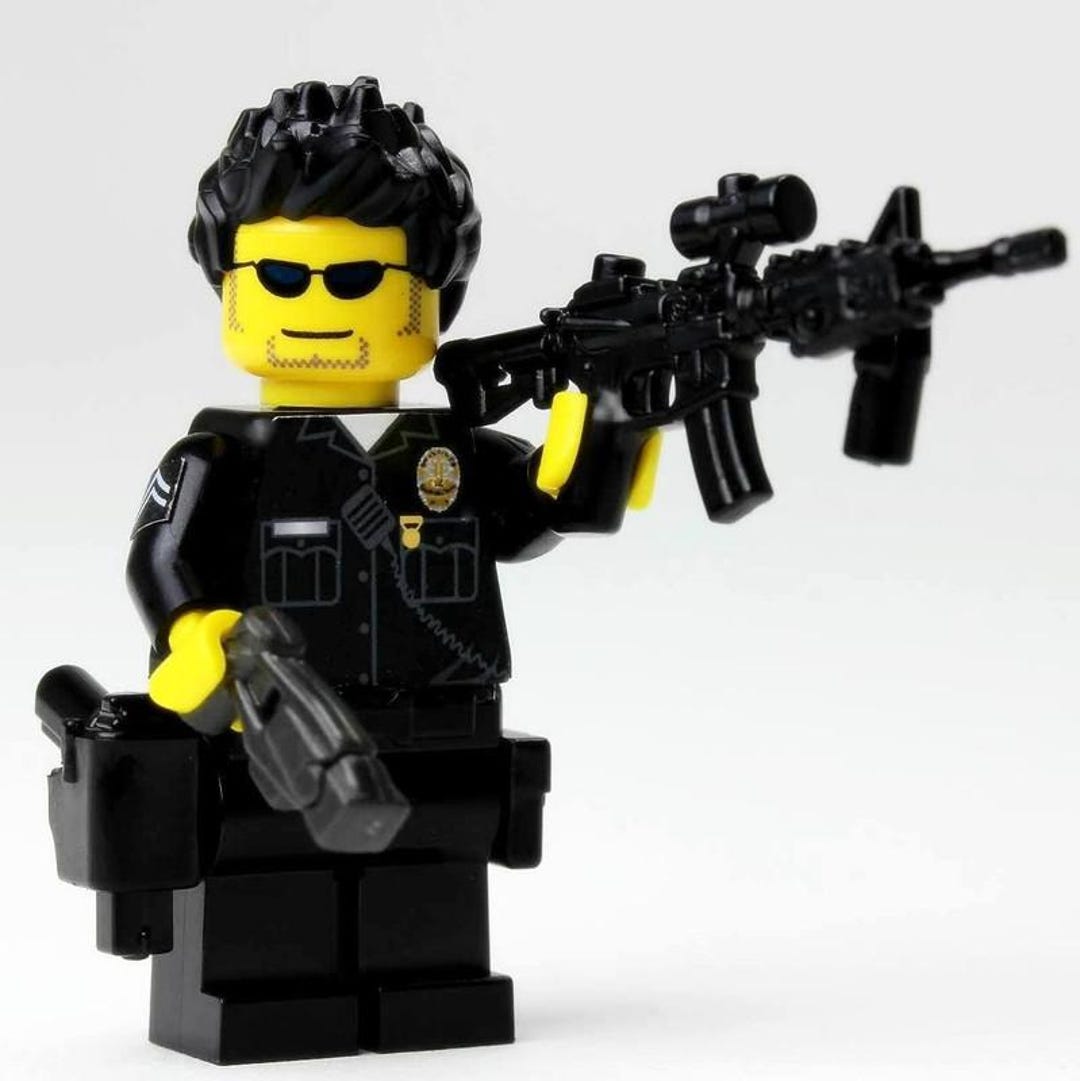 LAPD Sr. Patrol Officer Aaron AR-15 / Taser Bundle - Etsy