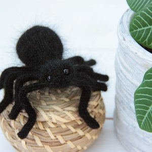 Spider Knitting Pattern: Halloween Toy Tarantula (PDF) - Etsy