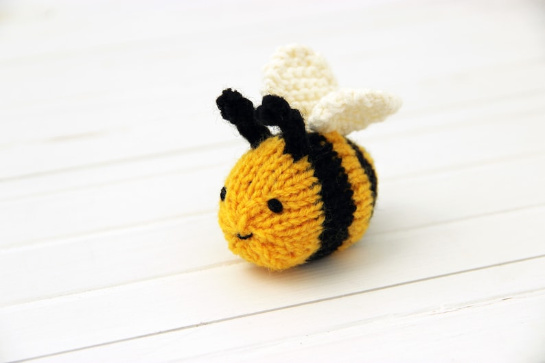 Honey Bee Knitting Pattern Knit Bumble Bee Diy Tutorial for - Etsy