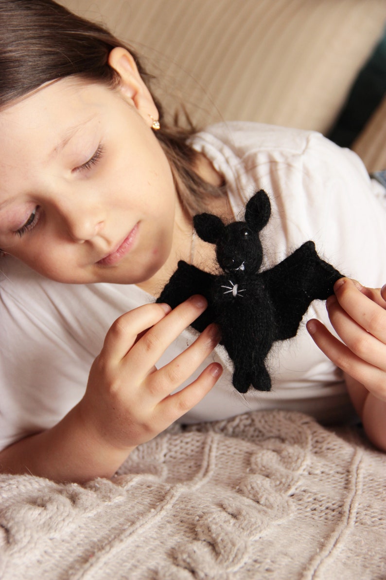 Bat Toy KNITTING PATTERN, Bat Decorations Diy Tutorial, Easy Bat Craft ...