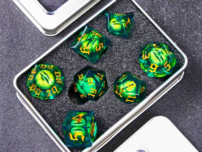 Liquid Core Dnd Dragons Eye Dice Set for Halloween Gift, Full Dice Set ...