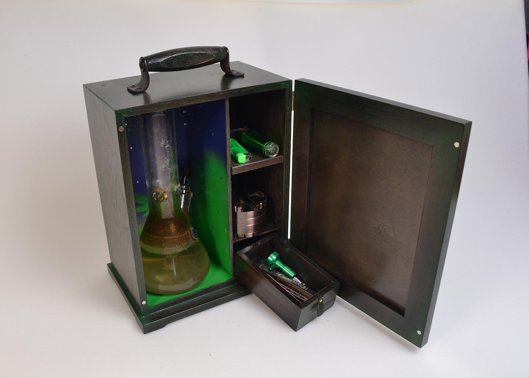 Case for Bong (hookah) Made of Natural Oak - Bong House - Smoking ...