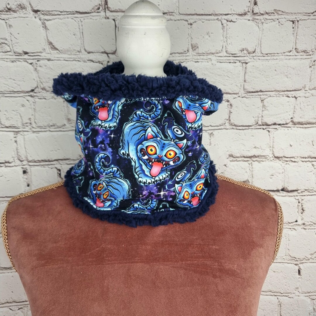K Pop Demon Hunters, Derpy Tiger, Alt Autumn Snood, Warm Winter Scarf ...