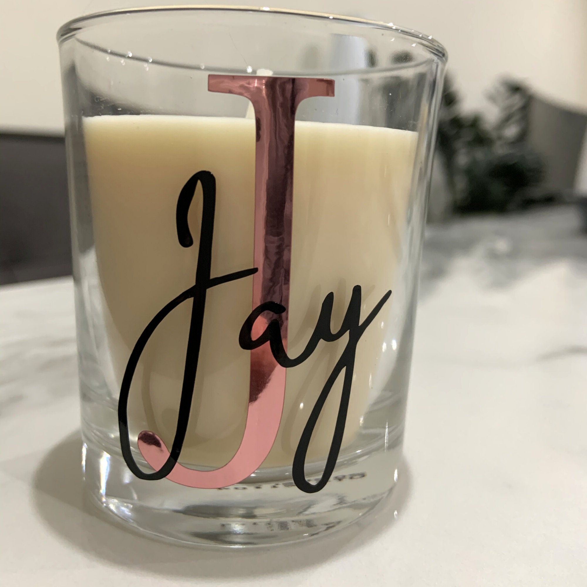 Personalised candle with Initial Christmas gift Birthday - Etsy.de