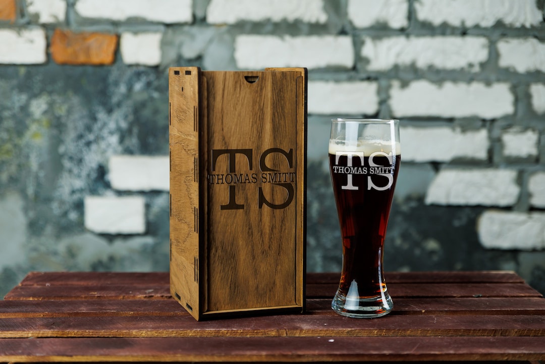 Personalized Beer Glass in Wood Box Custom Beer Glasses Etched Beer ...