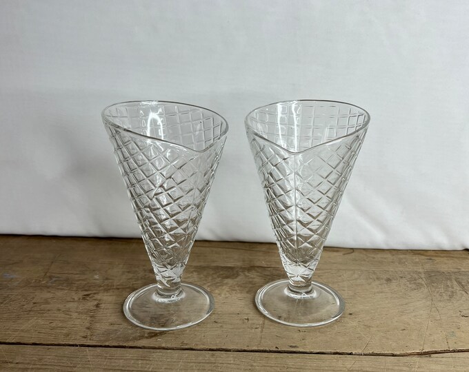 Vintage Pair Clear Glass Sundae Glasses With Impressed Waffle Design ...