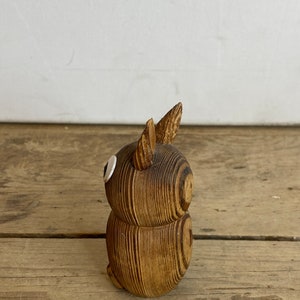 Vintage Hand Carved Wooden Rabbit Using the Wood's Own Rings as Texture ...