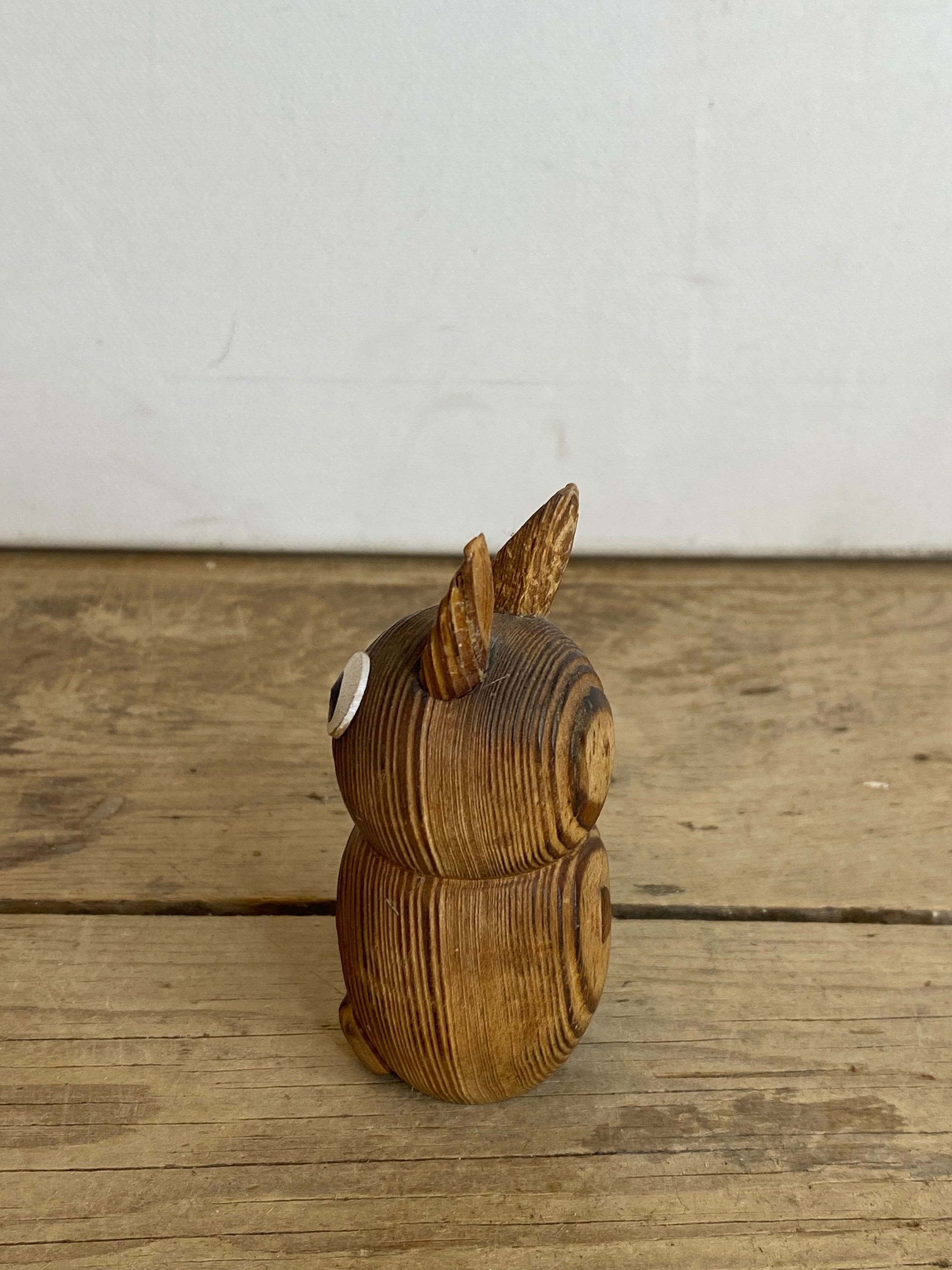 Vintage Hand Carved Wooden Rabbit Using the Wood's Own - Etsy UK