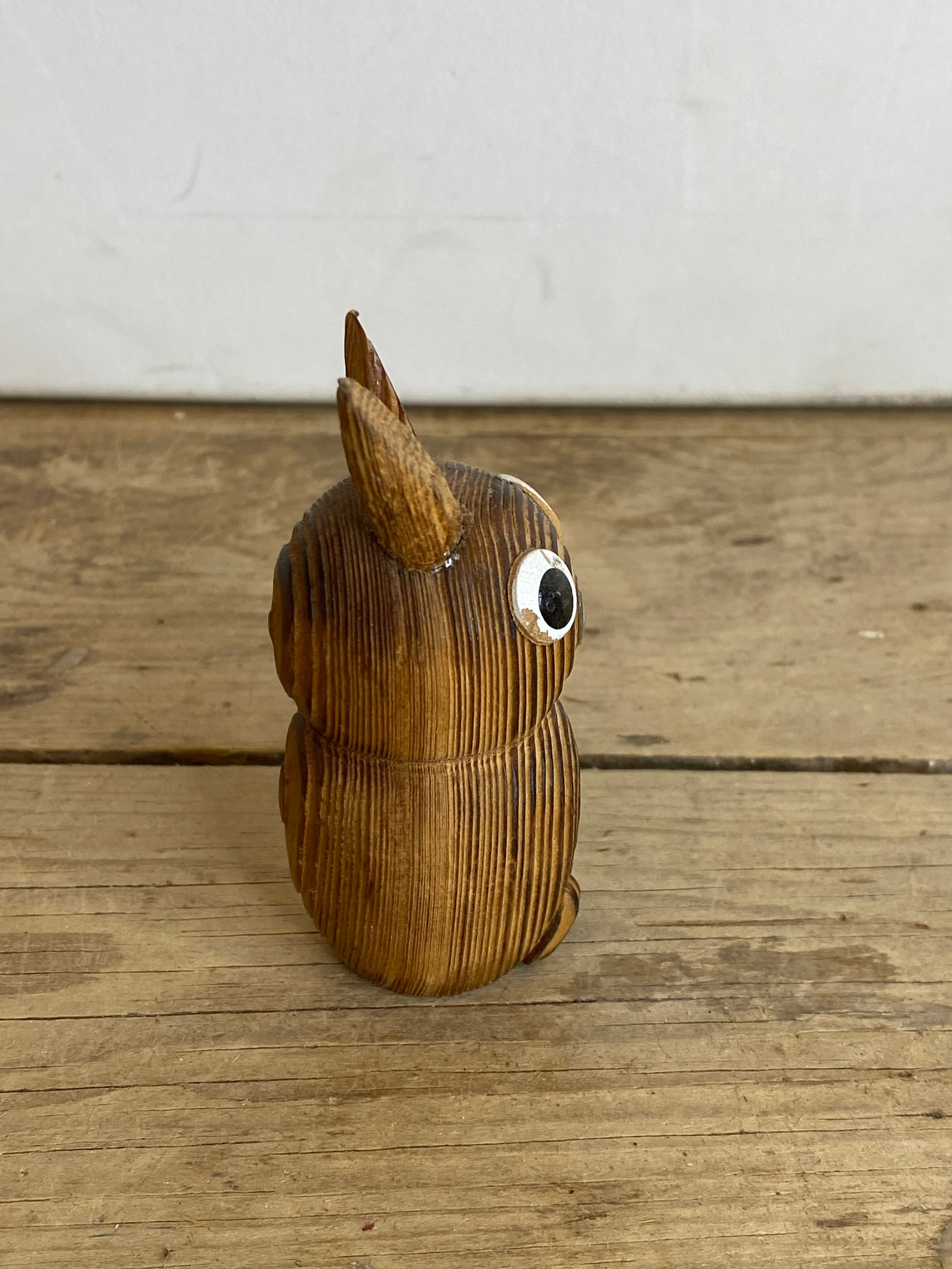 Vintage Hand Carved Wooden Rabbit Using the Wood's Own - Etsy UK