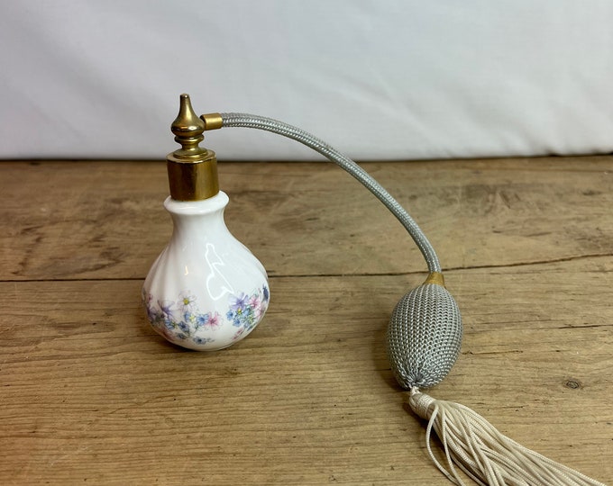 Vintage Wedgwood Angela Perfume Scent Bottle Atomiser White With Pink ...