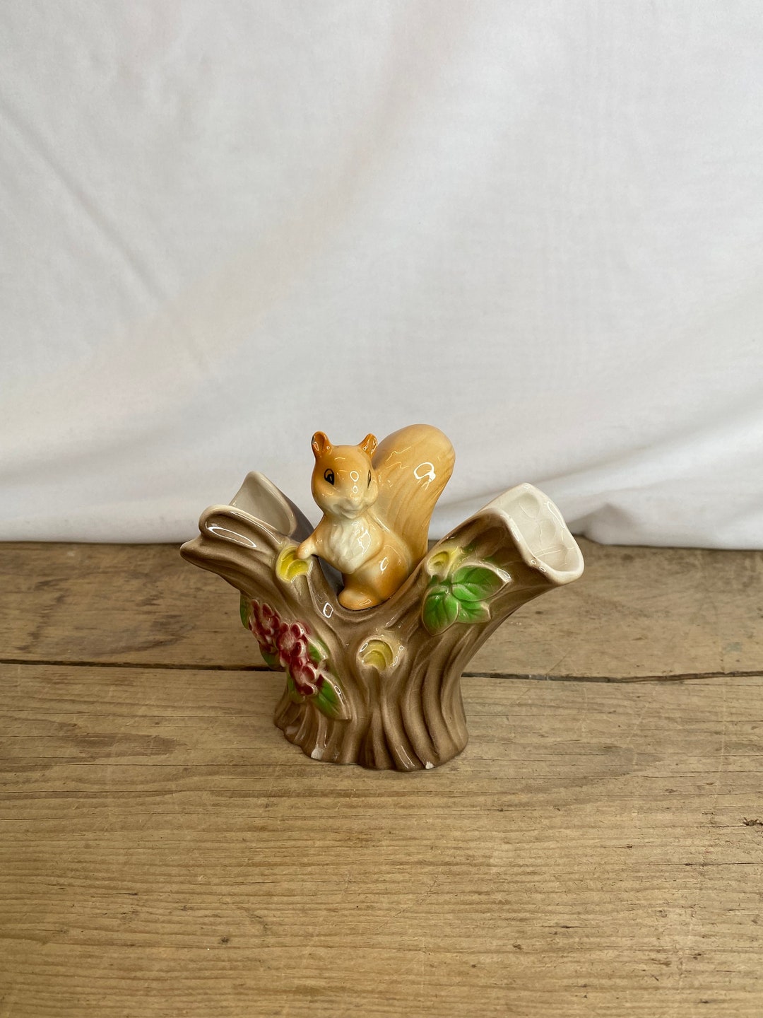 Vintage Hornsea Fauna Royal Bushy Squirrel & Tree Spill Vase in Good Condition. Very Pretty ...