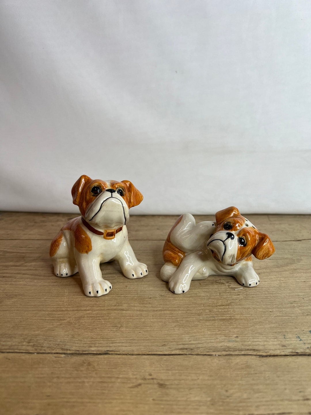 Vintage Stylish Pair of Unnamed Boxer Dogs Salt & Pepper Pots. Cruet ...