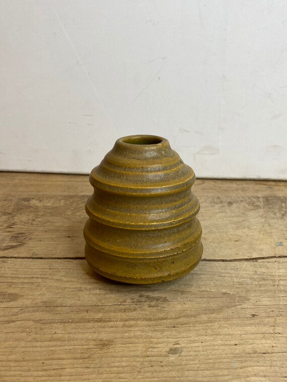 Vintage York Studio Pottery Signed RC Small Brown Ridged Vase - Etsy