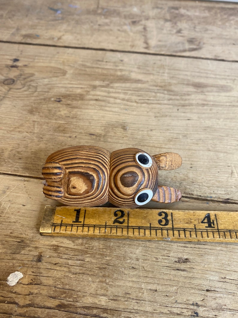 Vintage Hand Carved Wooden Rabbit Using the Wood's Own - Etsy UK