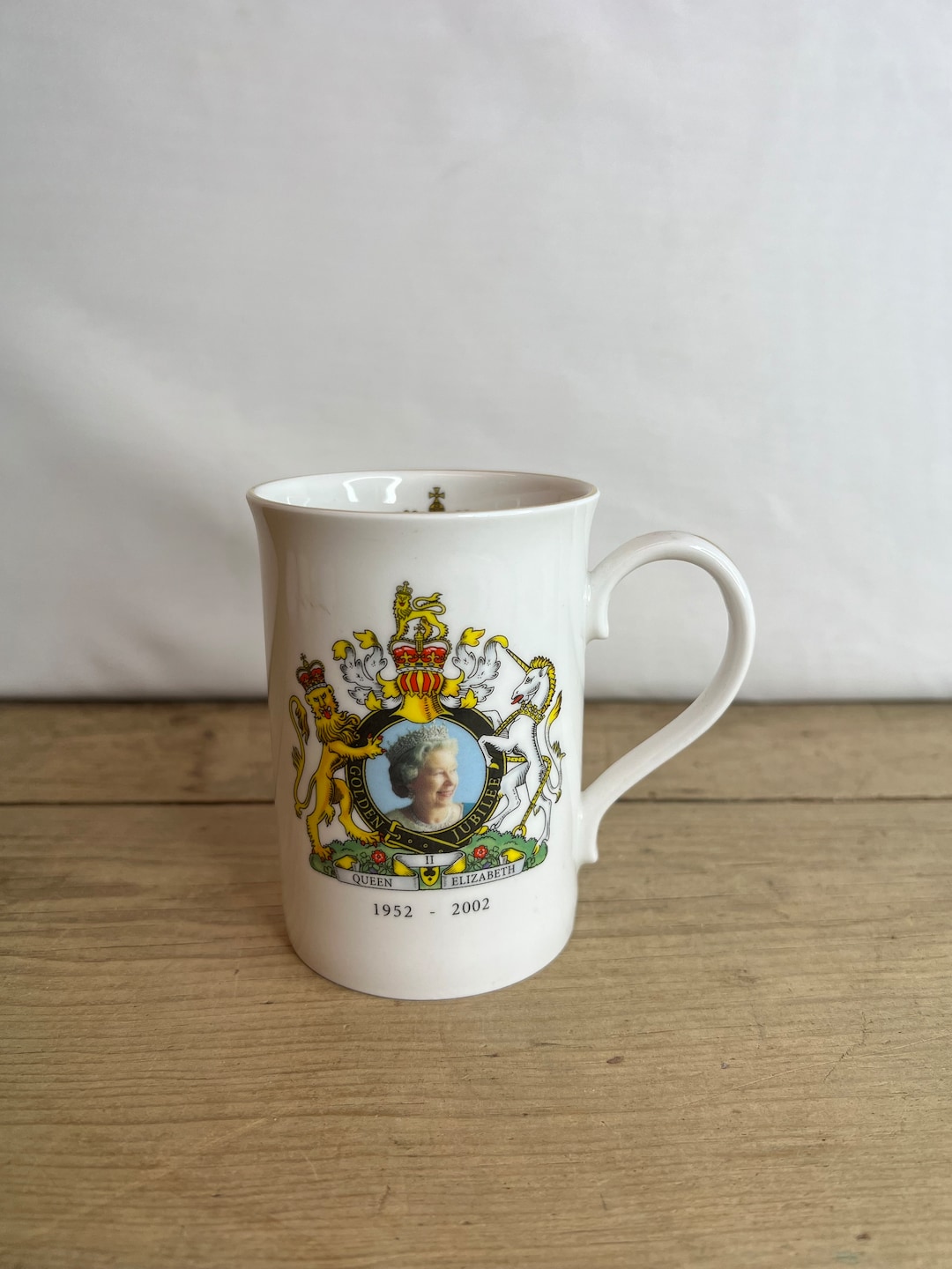 Vintage Pyramid Pottery Golden 50th Wedding Anniversary Elizabeth II ...