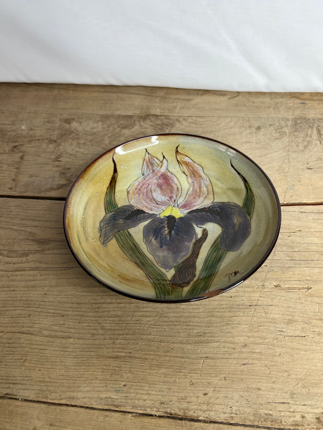 Vintage Stylish Chelsea Pottery Iris Flowers Dish Wall Hanging Chip to ...