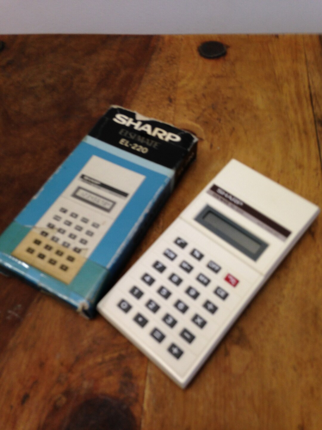 Vintage 1980's Retro Sharp Electronic Calculator Elsimate EL-220. Made ...
