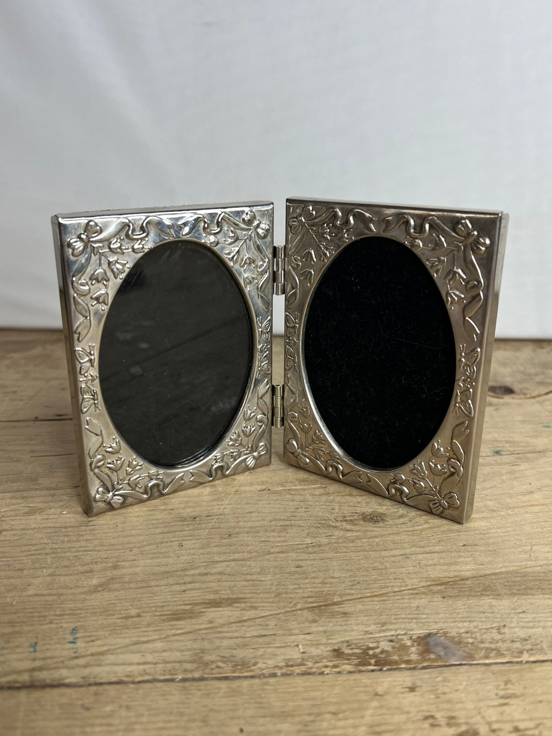 Vintage Hinged Folding Silver Plated Picture Frame With Bow Flowers and ...