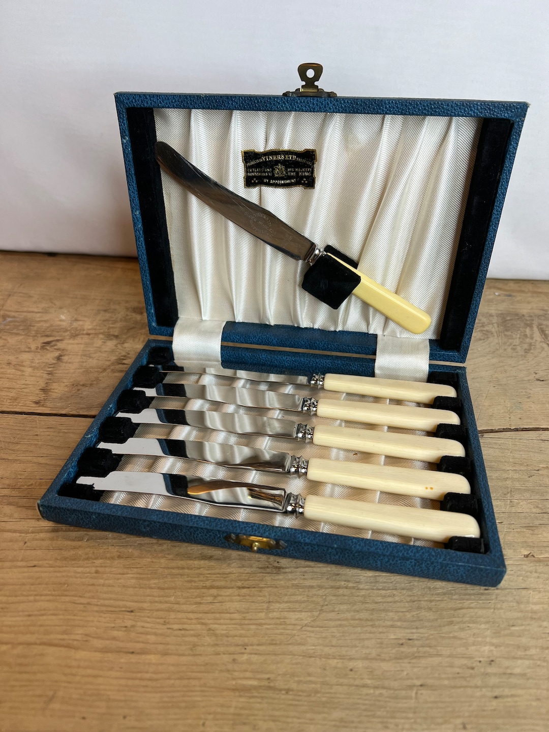 Vintage Viners Boxed Set of 6 Steel Cutlery. Celluloid Handles. Good ...