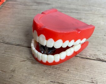 Wind up Teeth Toy - Etsy
