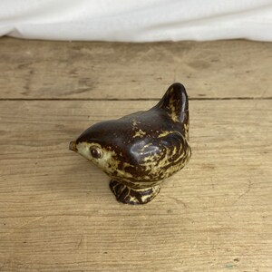 Vintage Quirky Stylised Studio Pottery Wren Bird Brown & Cream Cute ...