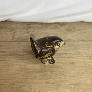 Vintage Quirky Stylised Studio Pottery Wren Bird Brown & Cream Cute ...