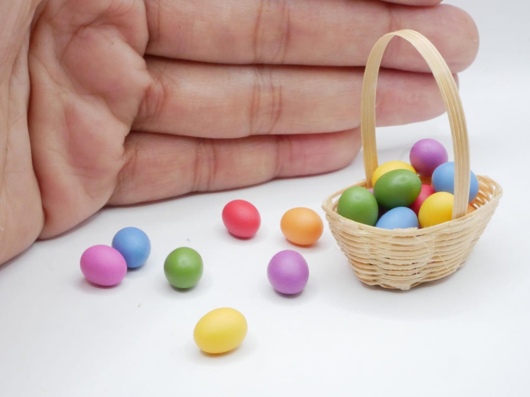 15 Pcs Miniature Easter Eggs in Bamboo Basket – Handmade 1/12 Scale ...
