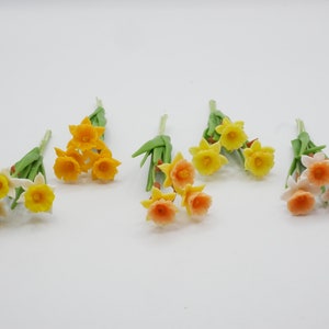 1 Pc Miniature Daffodil Flower (SS) Clay Dollhouse Handmade Decor 1:12 ...
