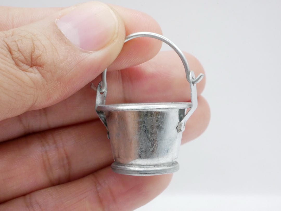 Miniature Metal Water Bucket: Dollhouse Diorama Craft Pail - Etsy