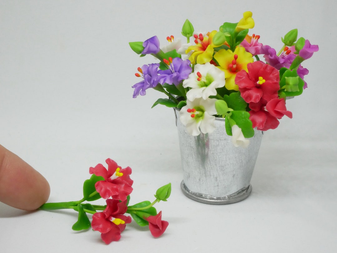 Clay Hibiscus Flower Miniature, Handmade Dollhouse Decor 1:12 - Etsy