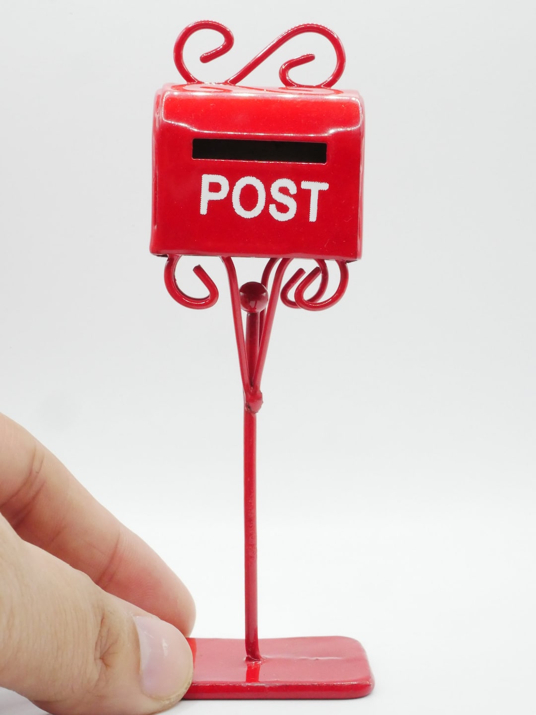 Miniature Red Metal Mailbox for Dollhouse Dolls House Mail Post Box 1/ ...