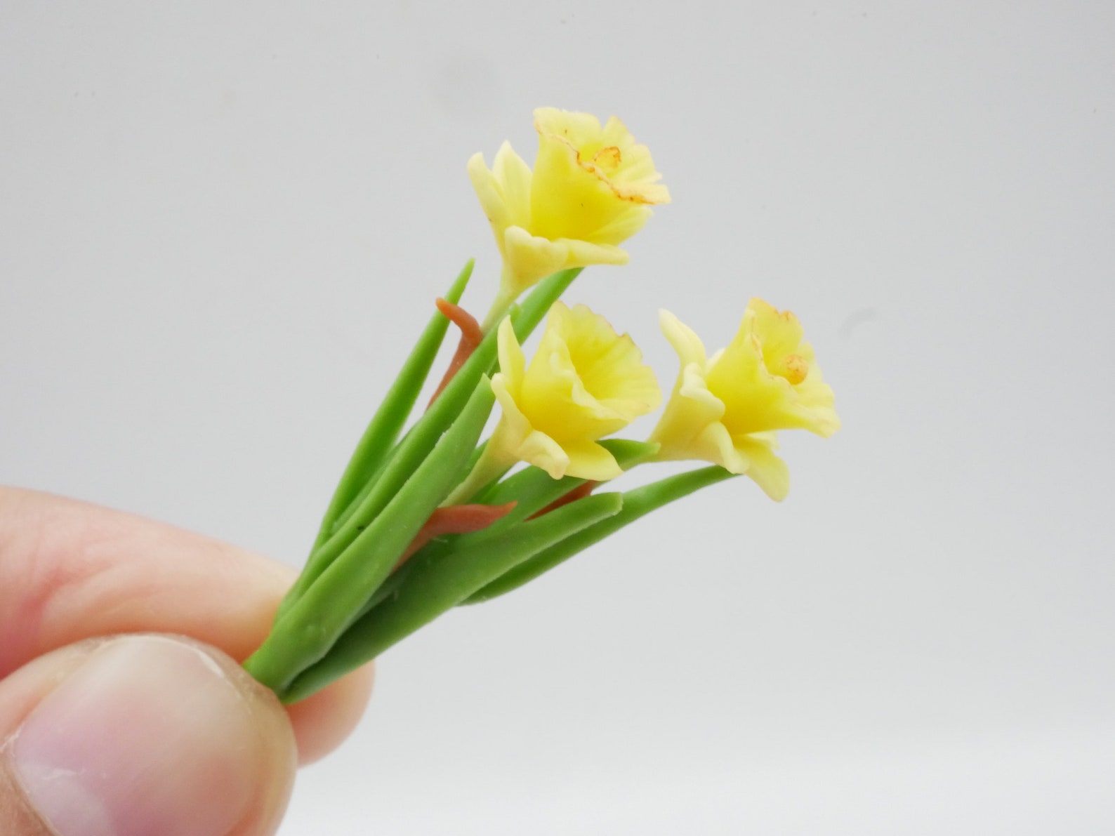 1 Pc Miniature Daffodil Flower (SS) Clay Dollhouse Handmade Decor 1:12 ...