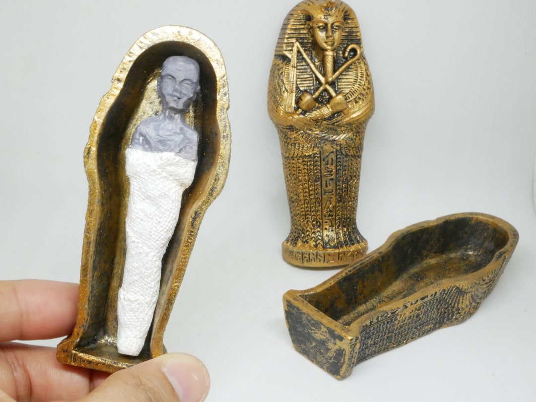 Miniature Resin Coffin With Corpse: Halloween Dollhouse Prop - Etsy