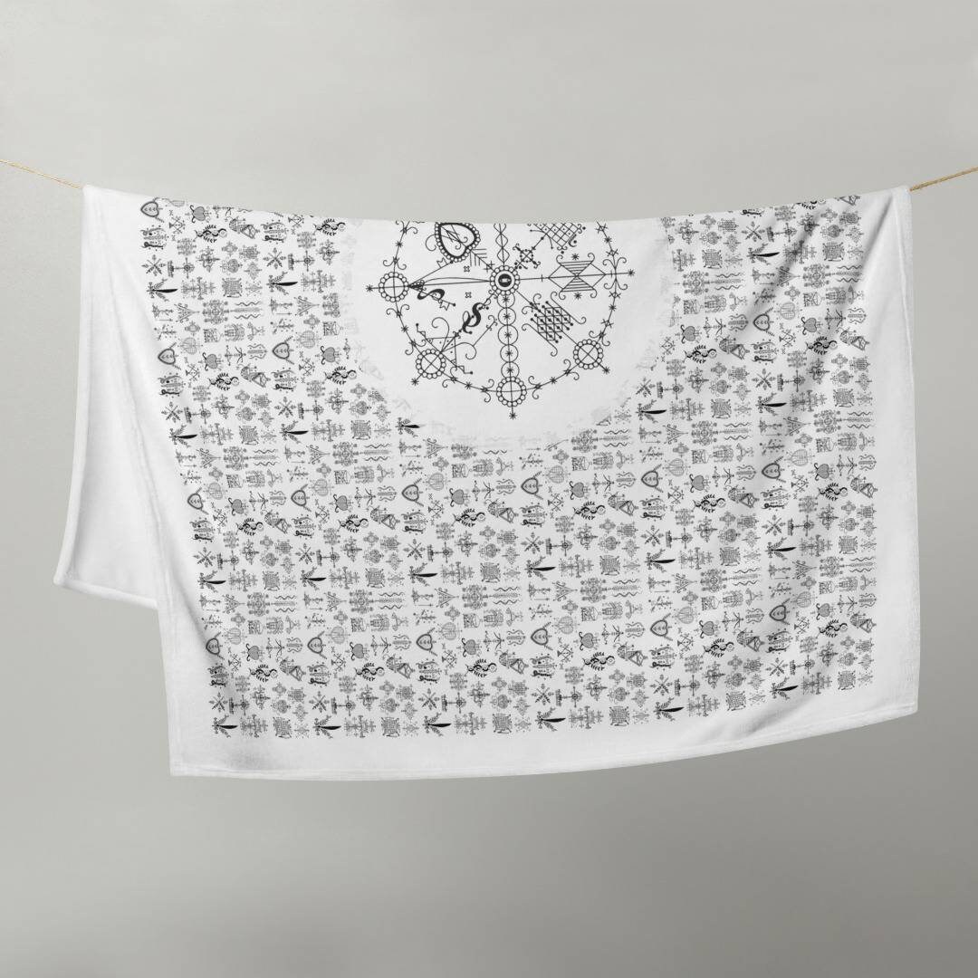 MILOKAN MINOKAN Throw Blanket - Etsy