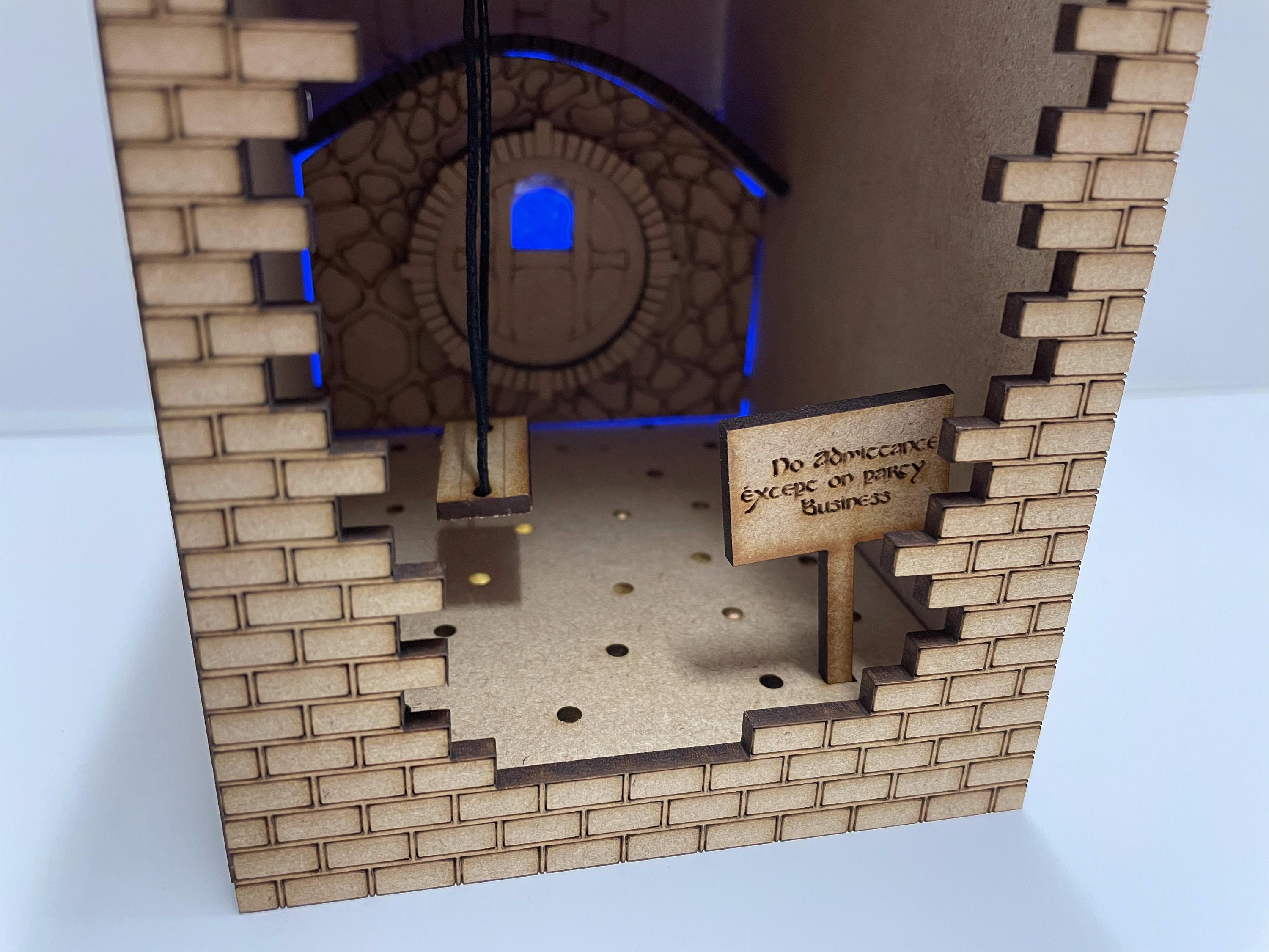 Hobbit / LOTR Themed Book Nook Shelf Insert - DIY Alley Book Nook Kit ...